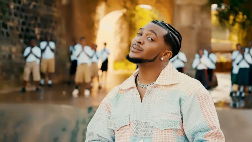 VIDEO | Godfrey Mteule Ft. Kusah – Huyu Mungu - DJ Mwanga